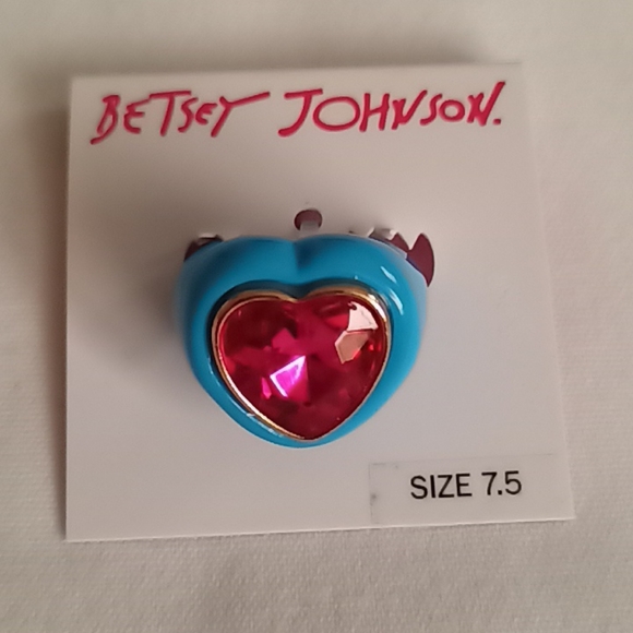 Betsey Johnson | Jewelry | Betsey Johnson Heart Ring | Poshmark